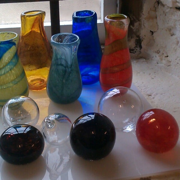 The Glass Hub - Art Gallery