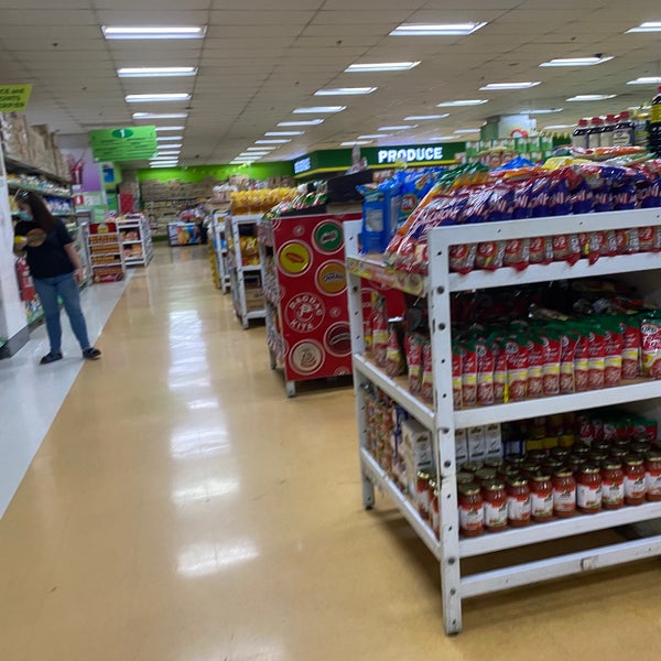 Puregold - Supermarket in San Juan