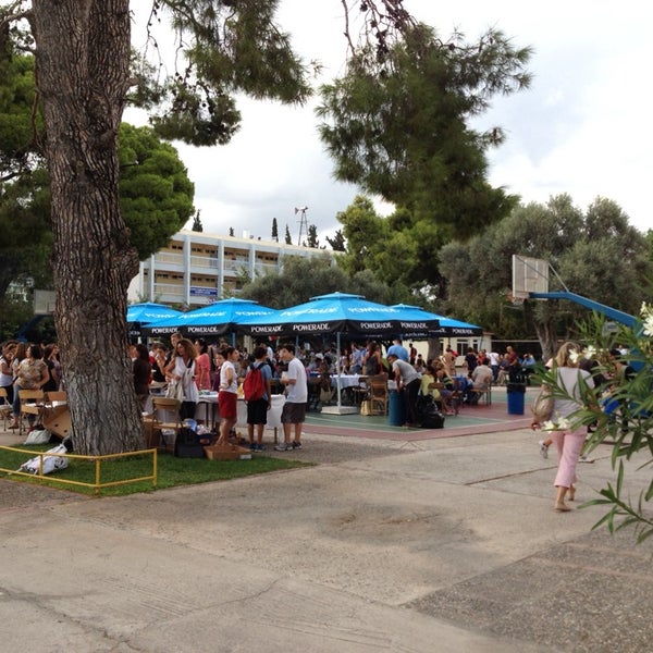 ACS Athens (American Community Schools) - 1 tip