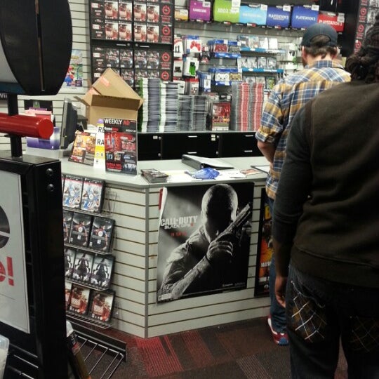 Gamestop Counter