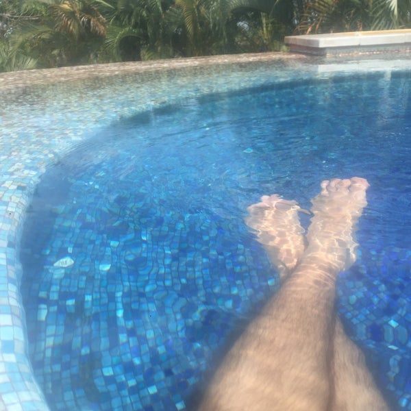 Hilton Swimming Pool 15 Tips