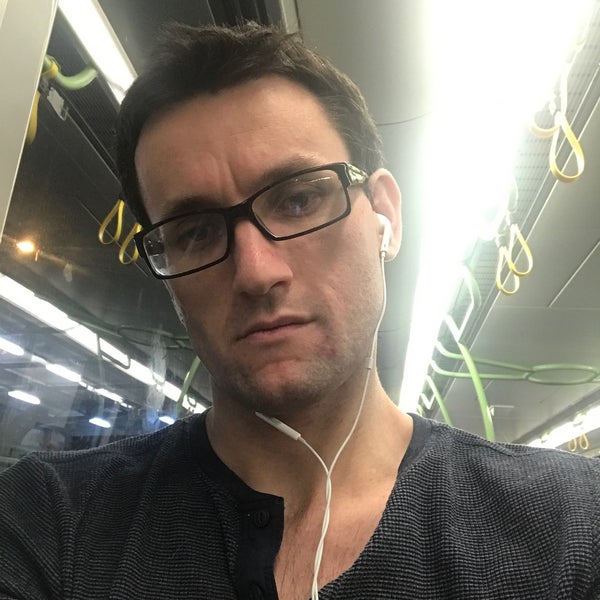 Ivanhoe Station - Rail Station