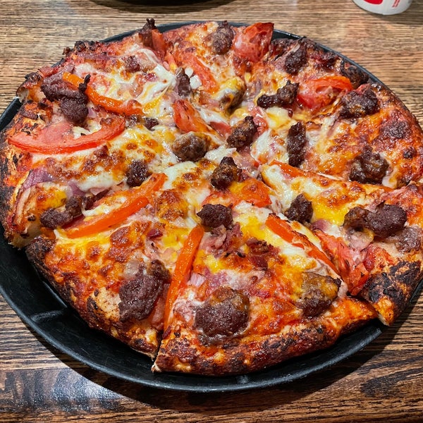 Mike's Pizza - Pizzeria
