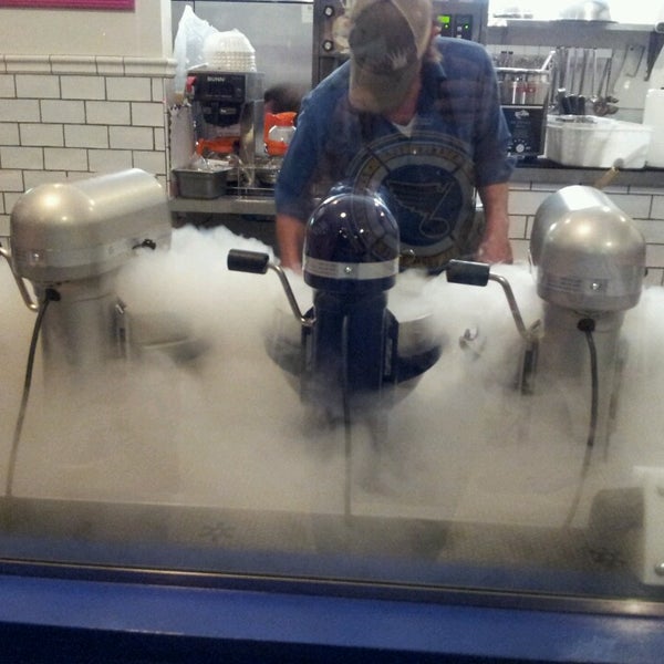 Ices Plain & Fancy - Ice Cream Shop in Saint Louis