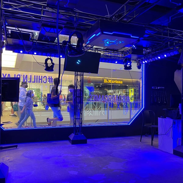 New World Carnival - VR Cafe in Orchard