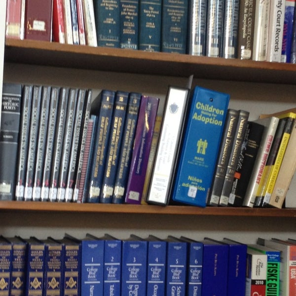 Middleborough Public Library - Library in Middleboro