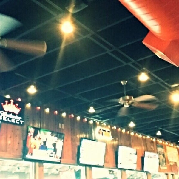 Hooters - Baton Rouge, LA
