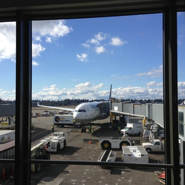 Lufthansa Flight LH 491 - SEA Airport