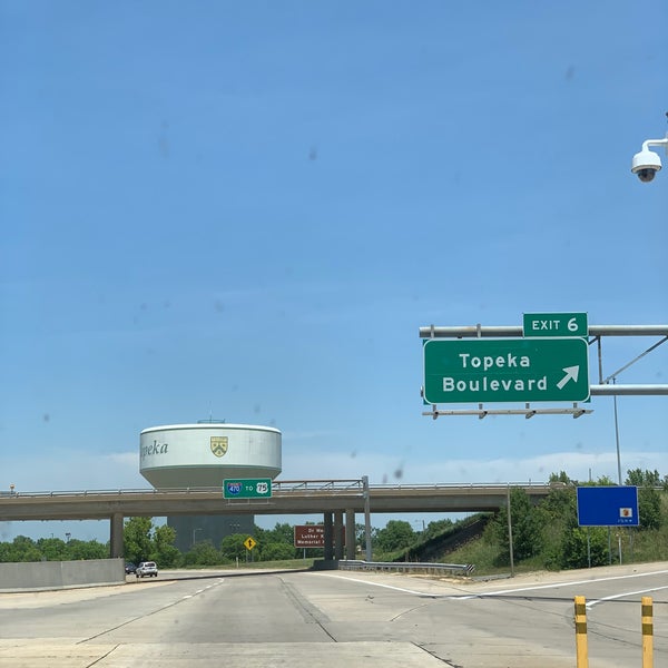 KTA South Topeka Tollbooth - Toll Booth