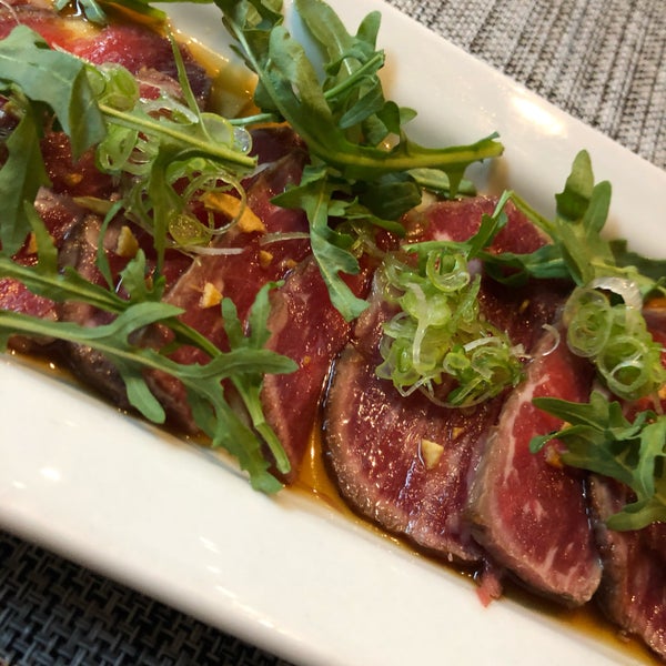 Bistro Sakana - Sushi Restaurant in Vancouver