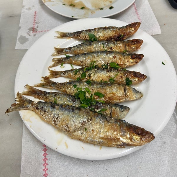 La Cova Fumada - Tapas Restaurant in La Barceloneta