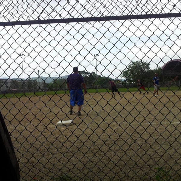 parque de pelota turabo gardens 3ra.