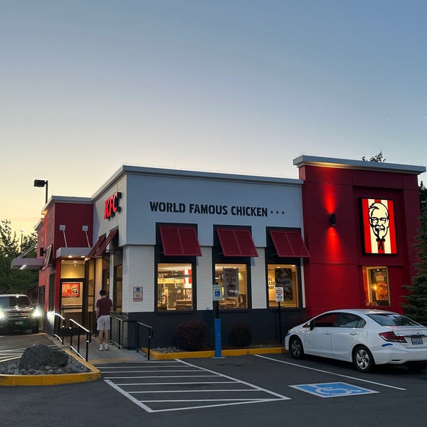 KFC - Factoria - 12611 SE 38th St