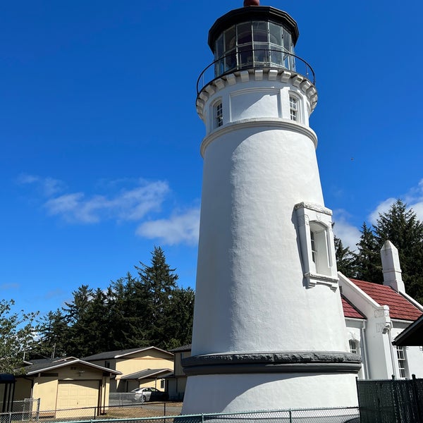 Photos at Umpqua Lighthouse State Park - Lighthouse