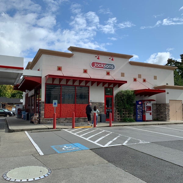 Shell - Fuel Station in Issaquah