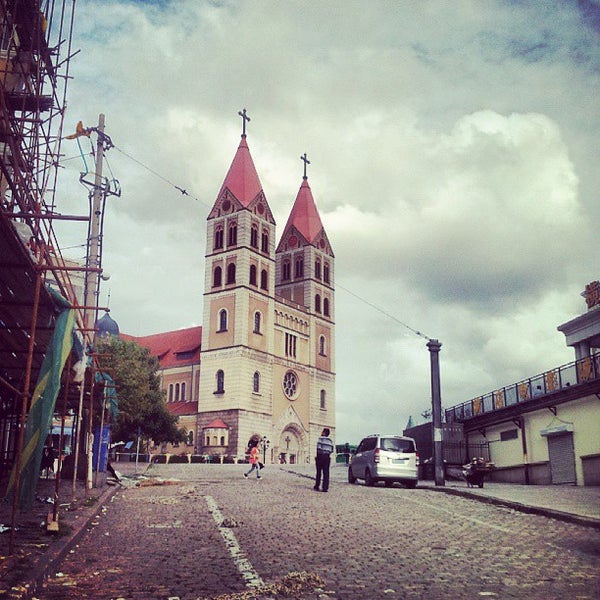 St. Michael's Cathedral 圣弥爱尔大教堂 - Church in Qingdao