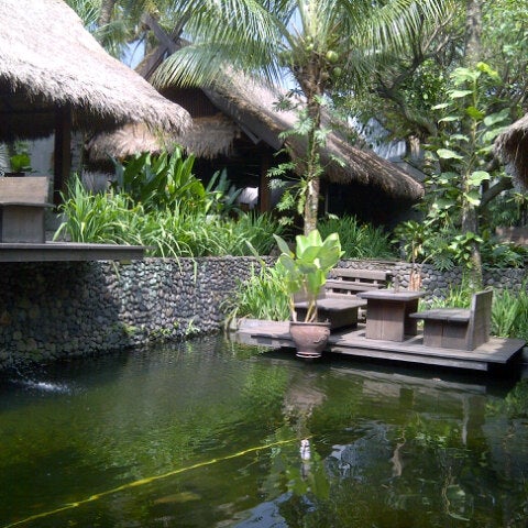 Atmosphere Resort Café - 154 tips from 10051 visitors