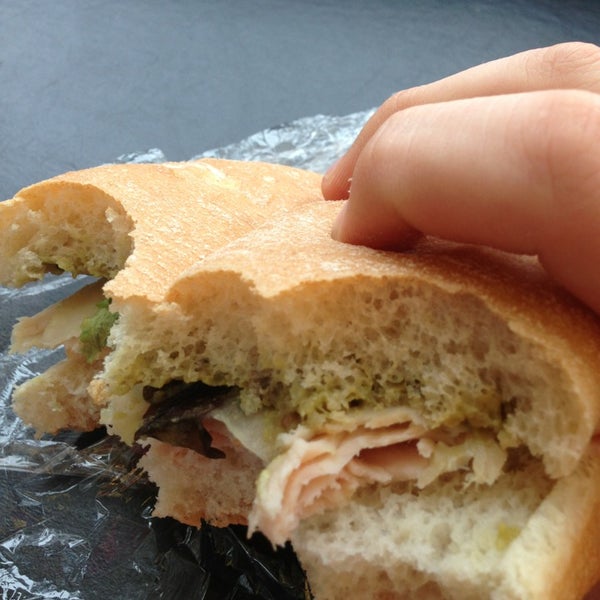 Courtside Cafe - 7 tips from 275 visitors