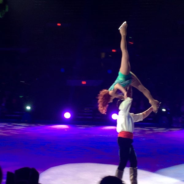 Photos at Veterans Memorial Coliseum at the Alliant Energy Center ...