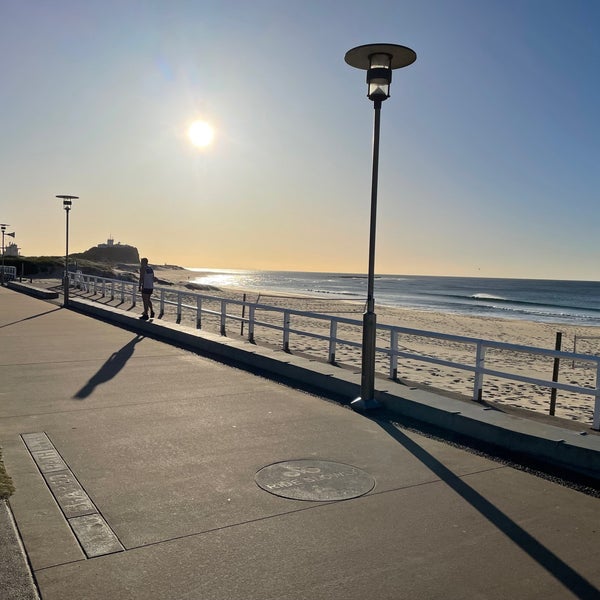 Nobbys Beach - 14 tips from 1100 visitors