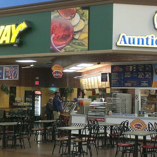 Walmart Supercenter Subway