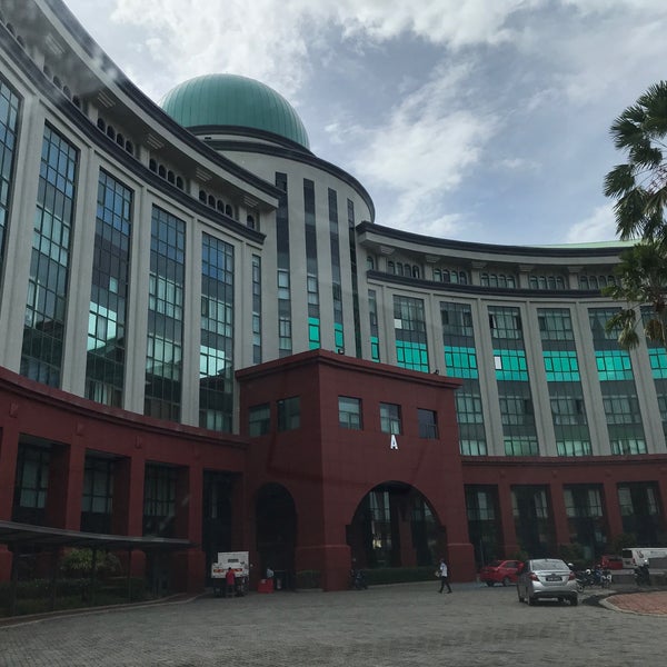 Kompleks Pentadbiran Kerajaan Persekutuan Sabah - Government Building