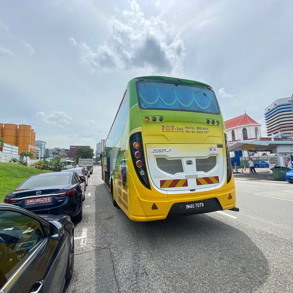 Queen Street Bus Terminal - Bus Station in Central Region