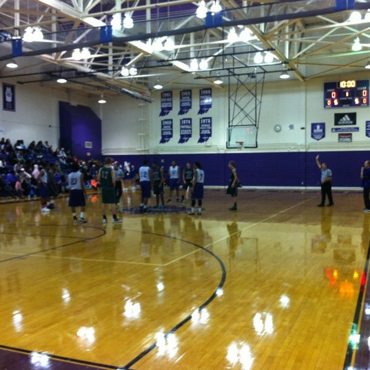 George Washington Community High School - Hawthorne - 2215 W Washington St