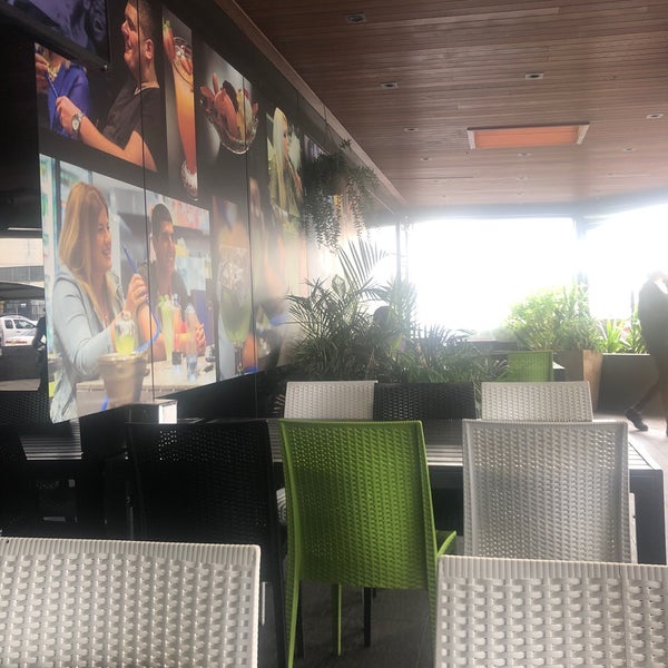 Awafi Charcoal Chicken - 2 Queen St