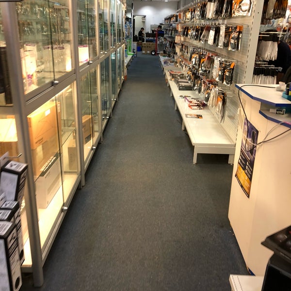 CX Computer Superstore - Sydney City Center - 47 visitors