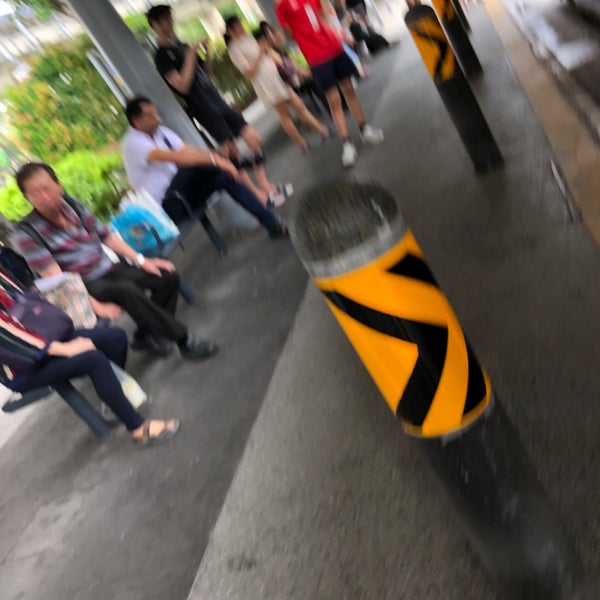 Bus Stop 28091 (Lakeside MRT Station) - Jurong West - 0 tips
