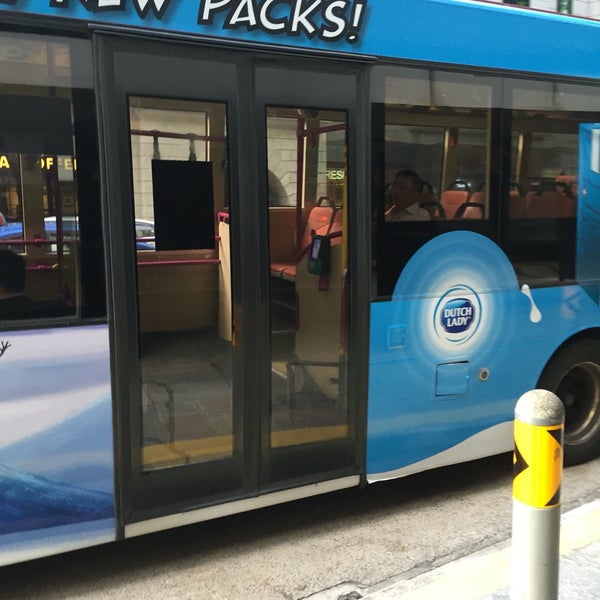 Bus Stop 03071 (Opp The Ogilvy Ctr) - Bus Station in Financial District