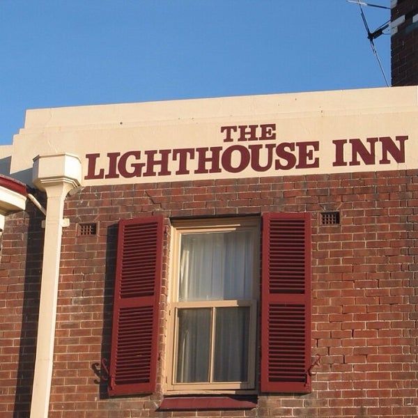 Lighthouse Inn - Pub