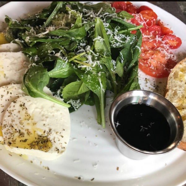 Cafe Reyes - Pizzeria