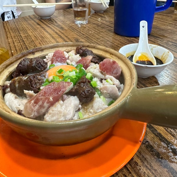 Kwan Kee Claypot Rice 坤記煲仔小菜 - Hong Kong Restaurant in Sai Ying Pun