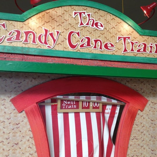 The Candy Cane Train (Now Closed) - Ala Moana - Kakaako - Ala Moana Center