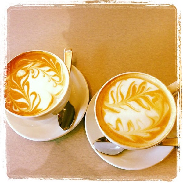 Rachel's Coffee House - Café in Davisville