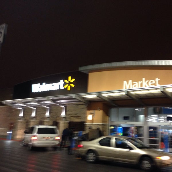 Photos at Walmart Supercenter - Big Box Store in Chicago