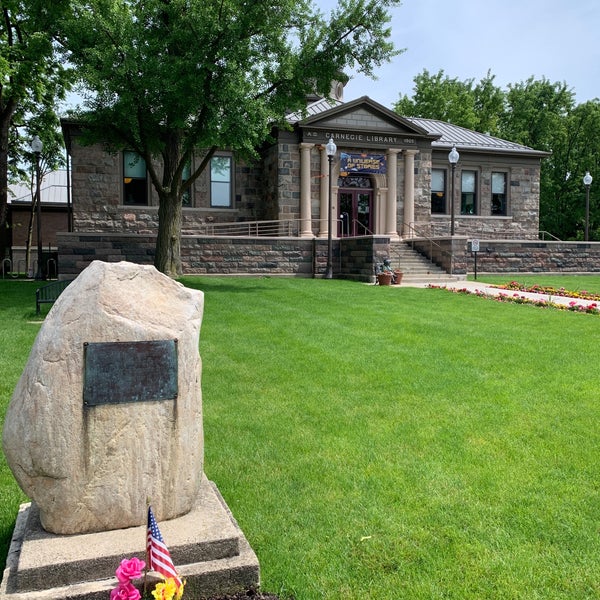 Howell Carnegie District Library - Library