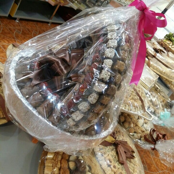 Sanabel Al Salam Sweets | حلويات سنابل السلام - الروضة - 3 tips