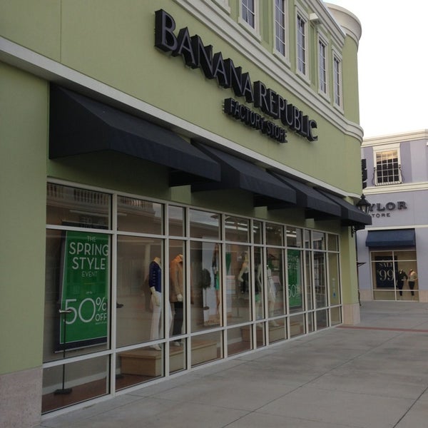 Banana Republic Factory Store - Clothing Store