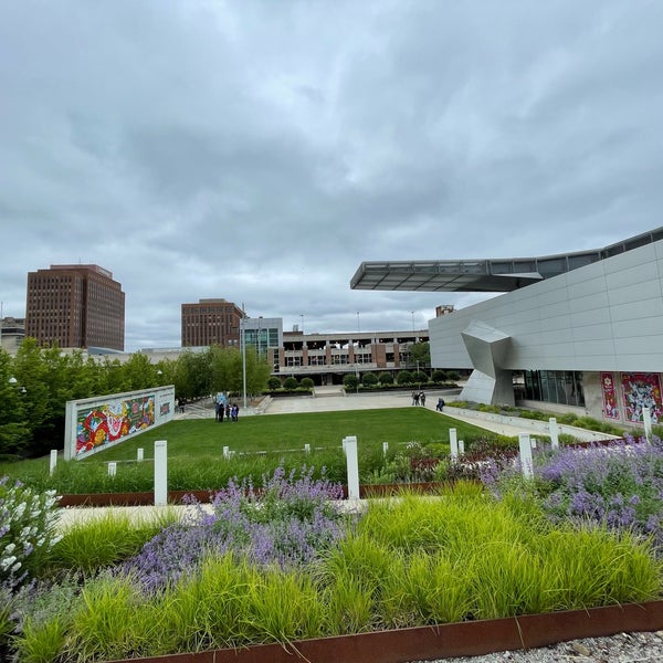 Akron Art Museum - Downtown Akron - 23 tips from 1028 visitors