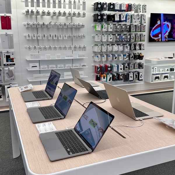 iStudio - 15 tips from 796 visitors