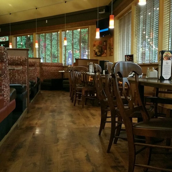 Ricky's Country Restaurant - American Restaurant in White Rock