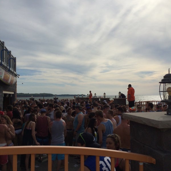 Sunset Bay Beach Club - Beach Bar in Irving