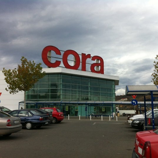 cora romania