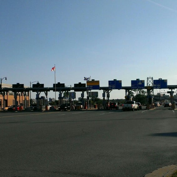 Angus L Macdonald Bridge Toll Booth - 2 tips