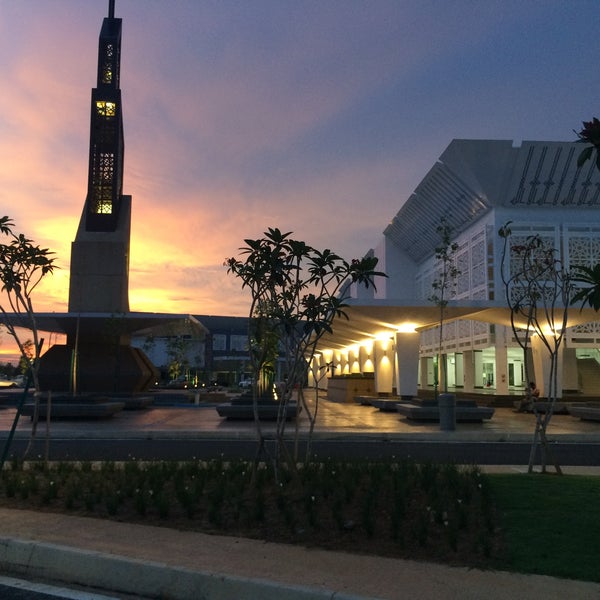 Masjid Raja Haji Fi Sabilillah - Mosque
