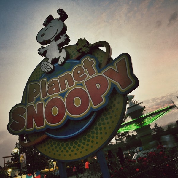 Planet Snoopy - Theme Park