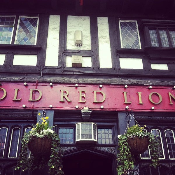 Old Red Lion - Pub in Kennington